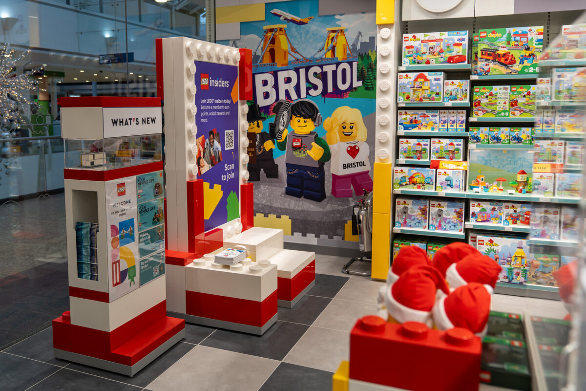 The LEGO Group has officially opened its 20th LEGO Store in the UK and ...