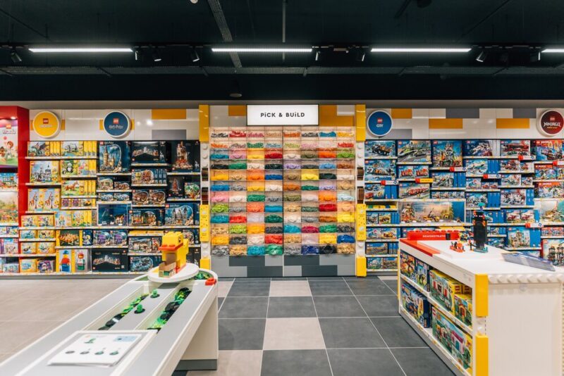 The LEGO Group brings its first store to Oxford next Spring at Westgate ...